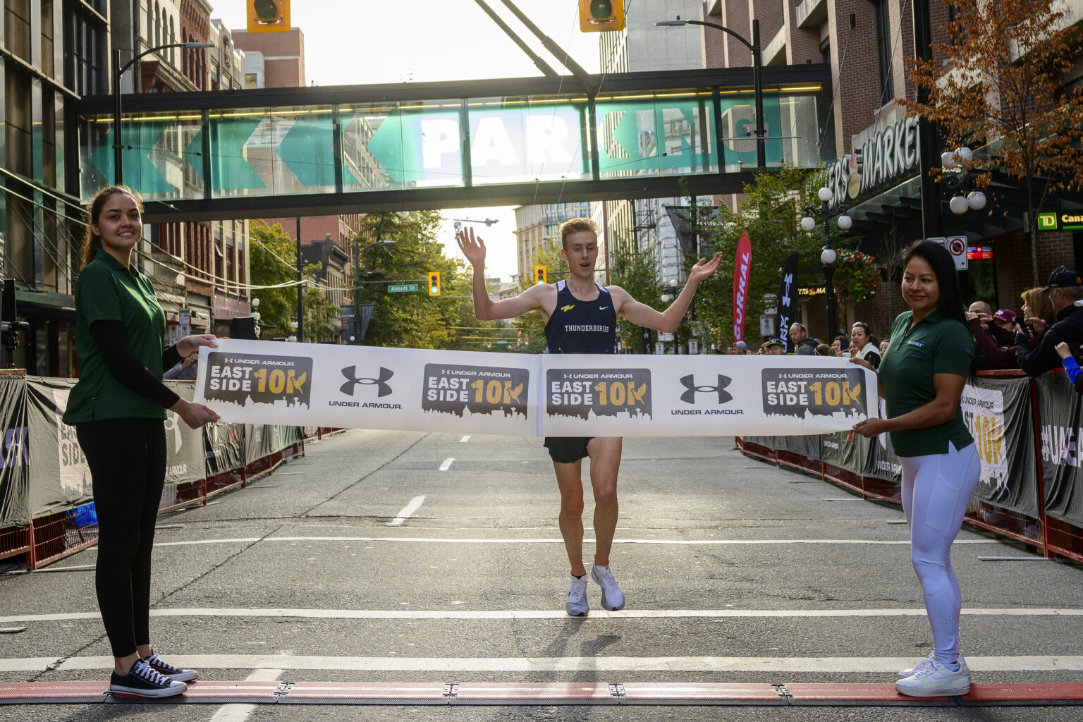 Thomas Broatch Makes Marathon Debut at TCS Toronto Waterfront Marathon ...